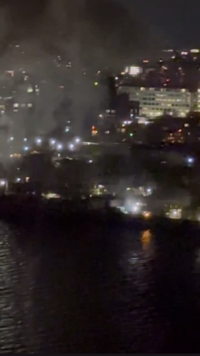 Mass power outage reported after EXPLOSION at Con Edison plant in New ...