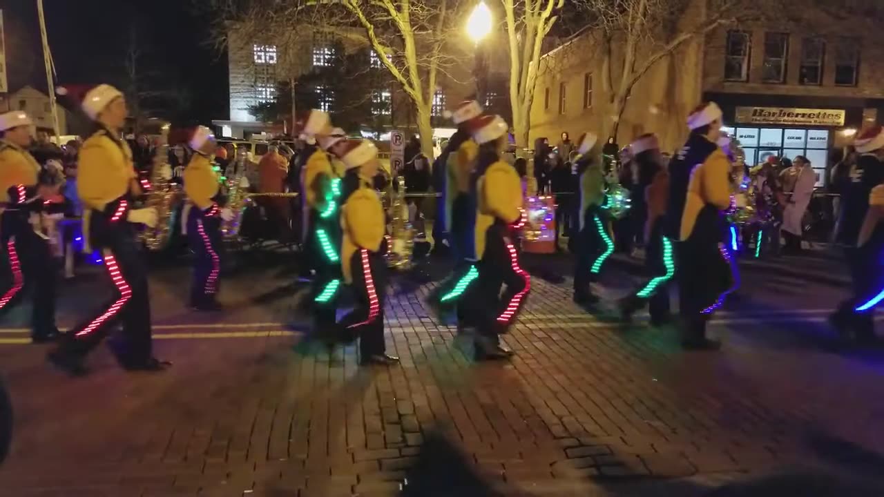 Lansing Eastern High School marching in Silver Bells Electric Light ...