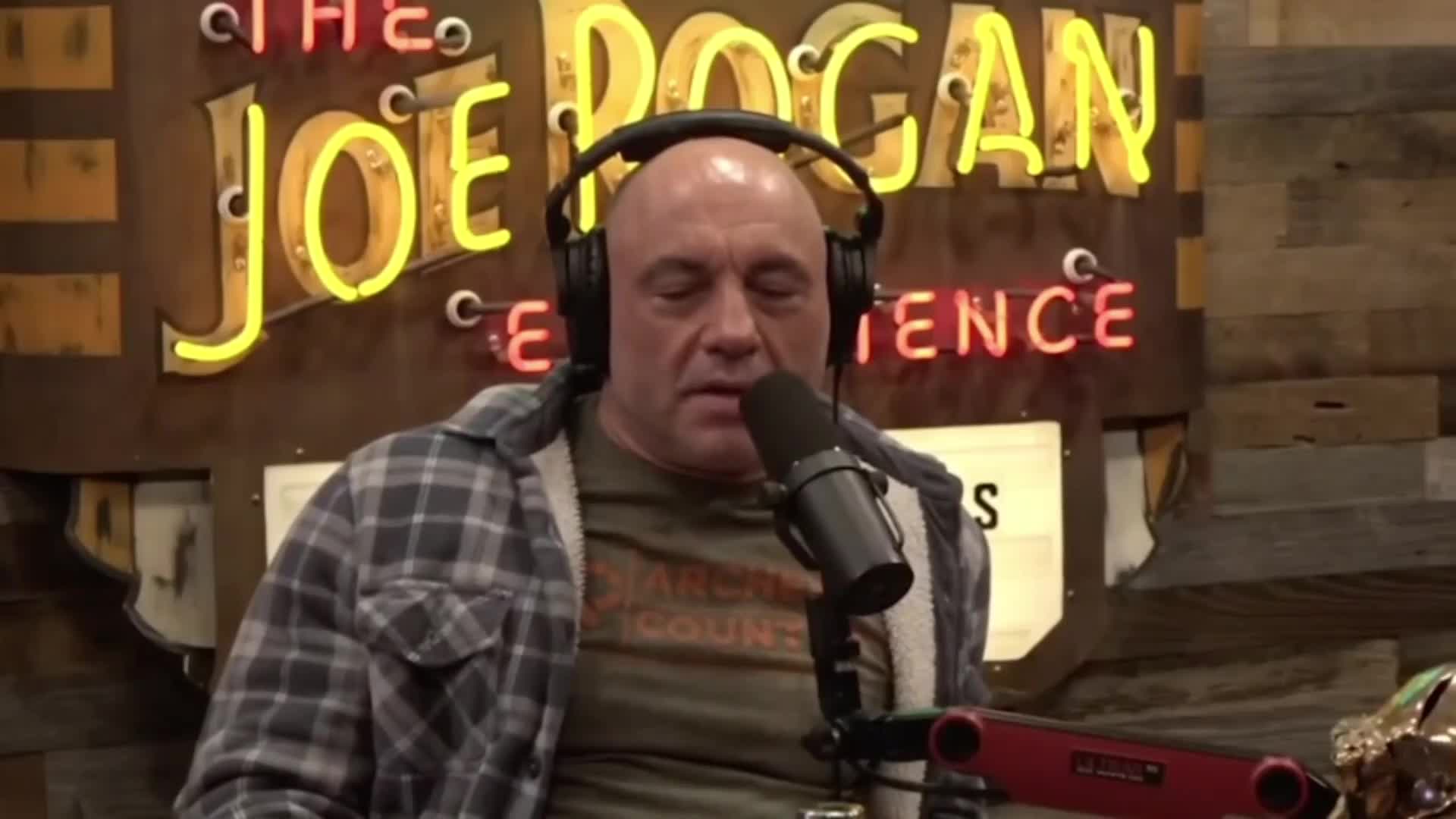 Rogan: Having Elon Musk Run Twitter Is Gonna Be Great