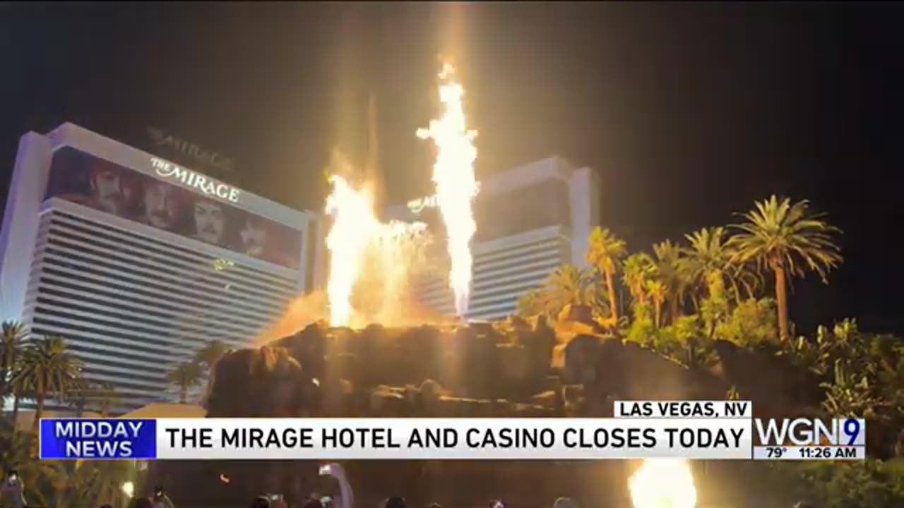 Las Vegas locals, tourists gather to watch The Mirage Volcano erupt one ...