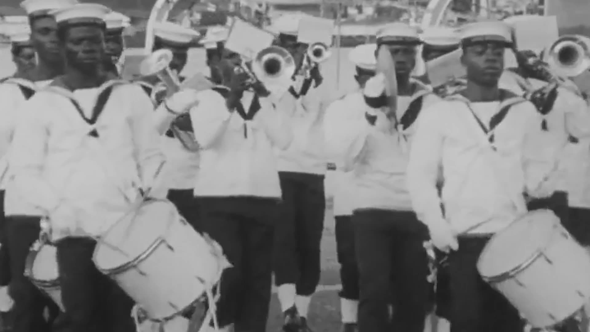 Nigerian Head Of State Major-General Yakubu Gowon Presents The Nigerian ...