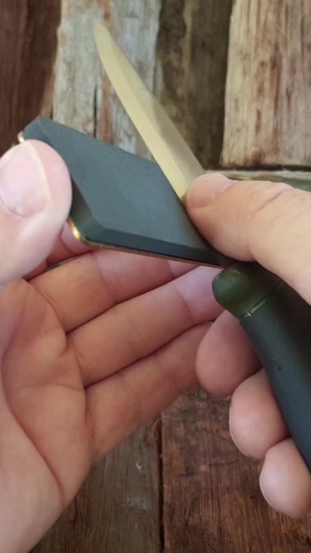 Fallkniven DC4 Knife Sharpening Stone