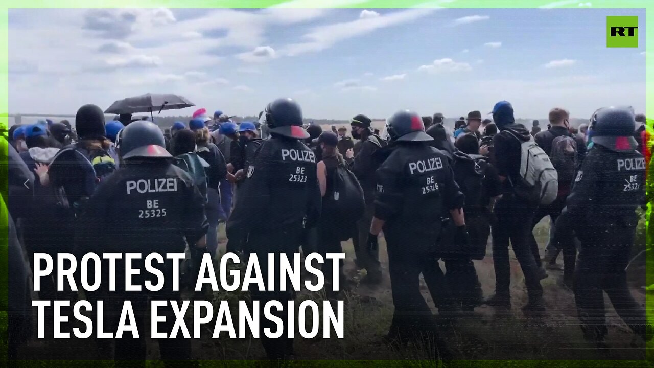 Environmentalists storm Tesla factory in Gruenheide demanding to stop ...