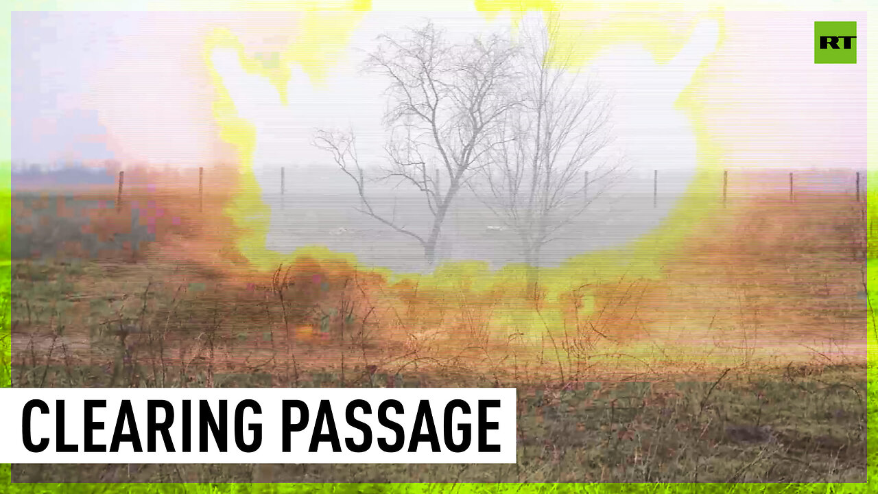 Russian engineers clear passage through Ukrainian minefield on ...